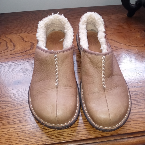 UGG | Shoes | Ugg Clogs | Poshmark